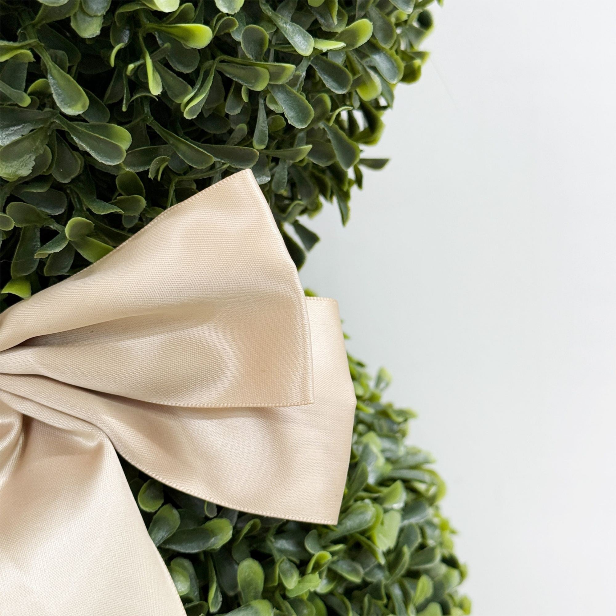 UV-Resistant Faux Boxwood Topiary Plant for Porch Decor – mypoetree